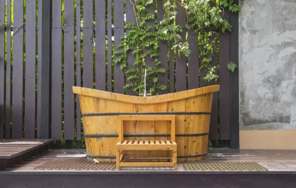 Top 5 Rustic Bathtub Ideas for Cabins and Country Homes - Luxury ...